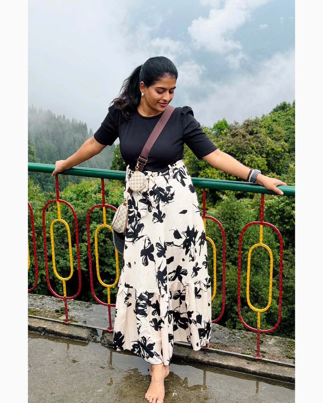 Anshu Reddy : ప్ర‌కృతి పార‌వ‌శ్యంలో ఇల్లు ఇల్లాలు పిల్ల‌లు సీరియ‌ల్ ...